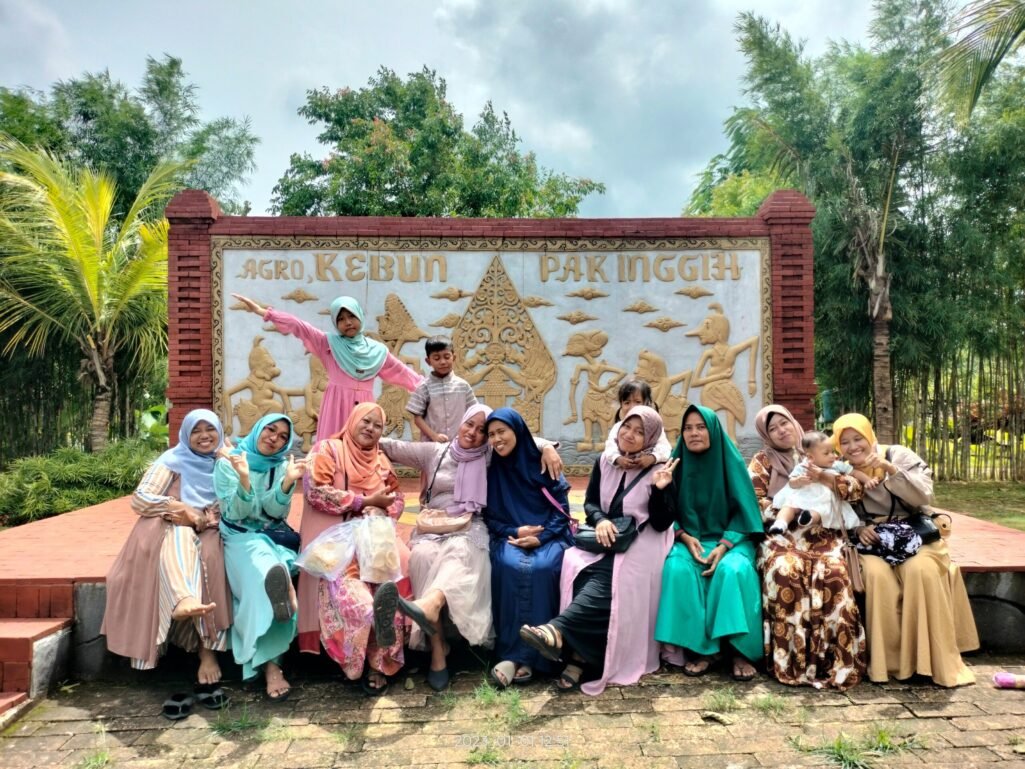 Awali Tahun Baru 2023, Kebun Pak Inggih Raih Penghargaan dari Indonesia ...